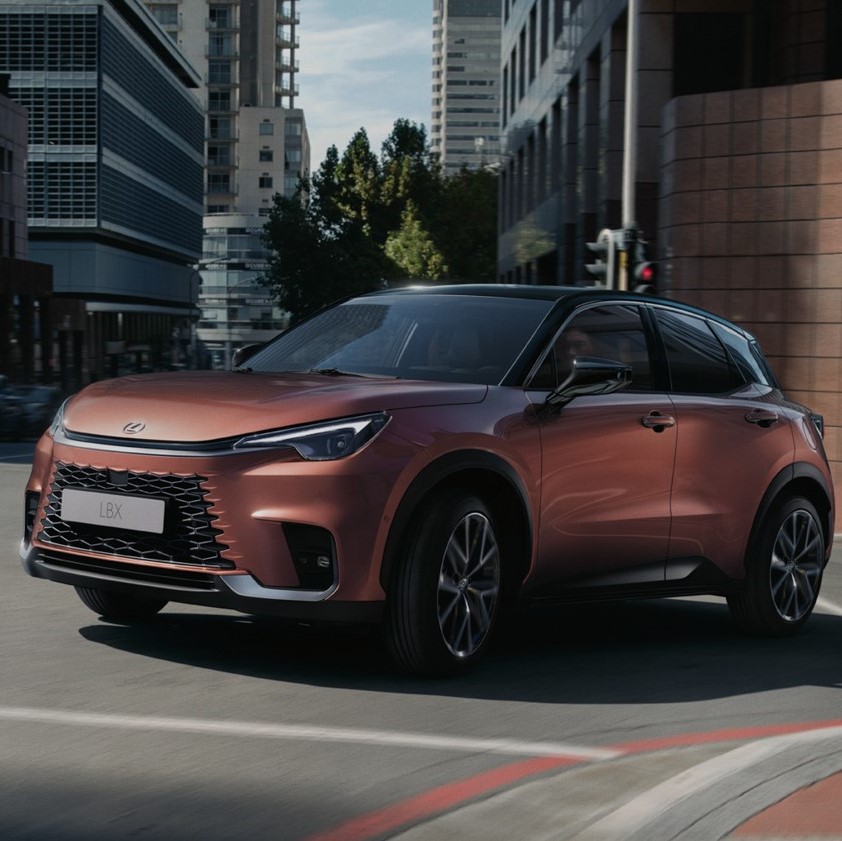 NEW LEXUS CROSSOVER SUV GLOBALLY REVEALED